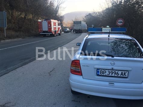 Смърт на пътя Адски сблъсък затвори Е 79 между Мездра и Ботевград снимки