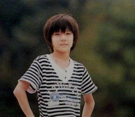 김 그룹의 막내의 생일을 축하합니다 우리 각자는 그룹에서 당신의 존재에 영원히 감사합니다 당신 없이는 우리는 아무것도 아닙니다 우리는 항상 이 세상의 어떤