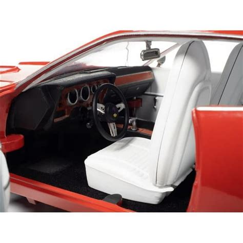 Autoworld Amm1299 1972 Plymouth Road Runner Gtx Rallye Stripes