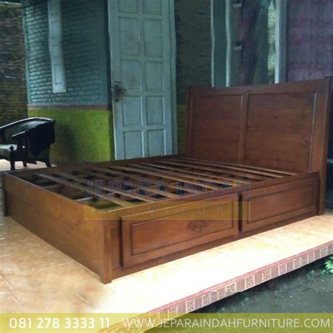 Pemesanan Ranjang Dipan Jati Model Minimalis 4 Laci Bawah Custom
