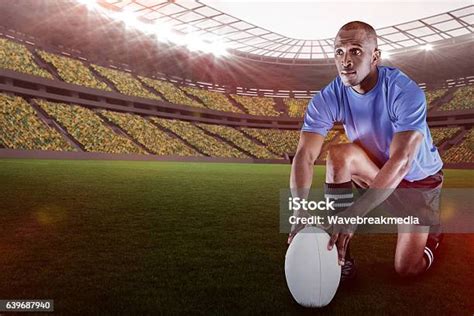 3d로 공을 들고 있는 럭비 선수의 합성 이미지 3차원 형태에 대한 스톡 사진 및 기타 이미지 3차원 형태 건강한 생활방식 경쟁 Istock