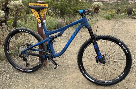 2020 Pivot Trail 429