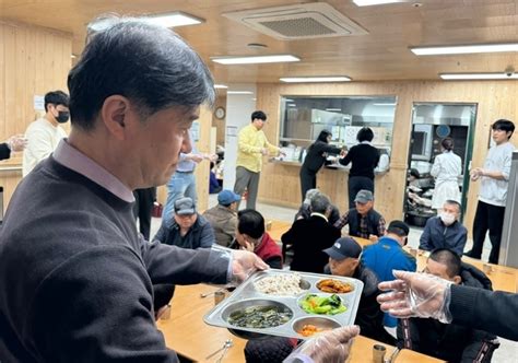 스킨메드의 연말 이웃사랑 실천 현장
