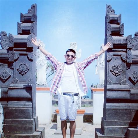 Thole Serdadu Thole1310 • Threads Say More