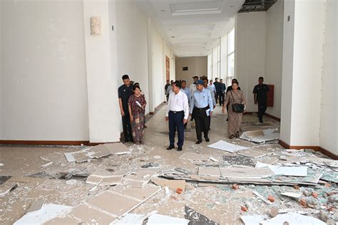 Rfa Burmese ငလျင်ကြောင့် အပျက်အစီးများတဲ့အပေါ် ဆောက်လုပ်ရေးပိုင်းကို စစ်ခေါင်းဆောင် အပြစ်တင