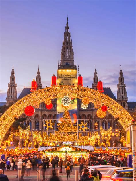 แจกพิกัดตลาดคริสต์มาสยุโรป ️ 𝑪𝒉𝒓𝒊𝒔𝒕𝒎𝒂𝒔 𝑴𝒂𝒓𝒌𝒆𝒕🎄 Galeri Disiarkan Oleh Unithaitrip Lemon8