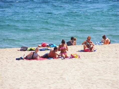 Barcelona Beach Topless Sunbathing Candid Pictures Flickr