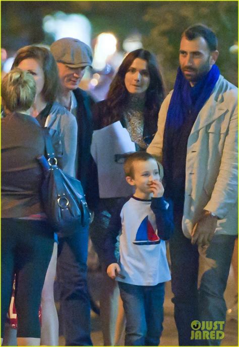 Daniel Craig And Rachel Weisz Big Apple Dinner With Henry Photo