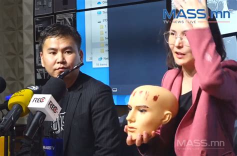 А Отгонцэцэг Хүн нэг талаараа л унах ёстой гэвч миний нөхрийн цогцост эрүүл хэсэг бараг байгаагүй