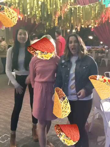 Taco Bell  By Taco Bell Friendsgiving Find And Share On Giphy