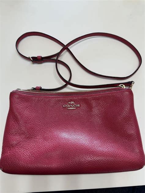 コーチ ピンク ショルダーバッグ 2ファスナー メルカリ