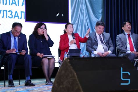 Иргэдэд хөдөлмөр нийгмийн хамгааллын салбарын үйл ажиллагааг танилцуулах уулзалт Налайх дүүрэгт