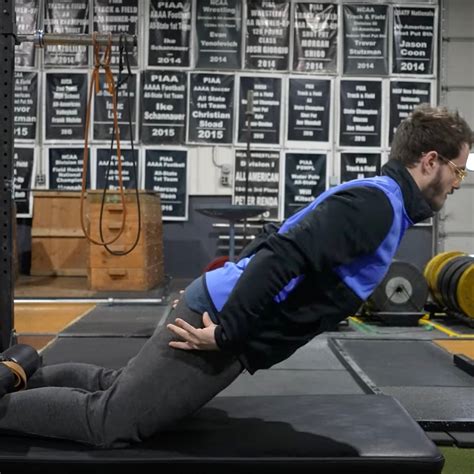 How To Do Nordic Hamstring Curls Garage Strength