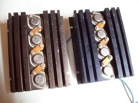 Why Do These 4 Transistors Work Good In Parallel Electronics Forum Circuits Projects And