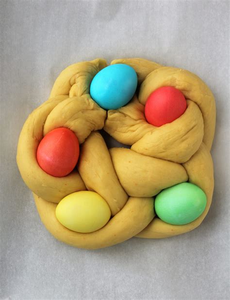 Italian Braided Easter Bread With Eggs Mangia Bedda