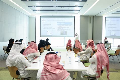 الغذاء والدواء تنظم ملتقى علميًا للتوعية بمقاومة مضادات الميكروبات