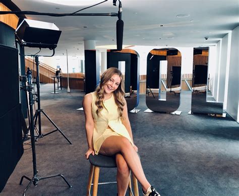 Hazel Sofia Hazelsofiaperformance • Instagram Photos And Videos