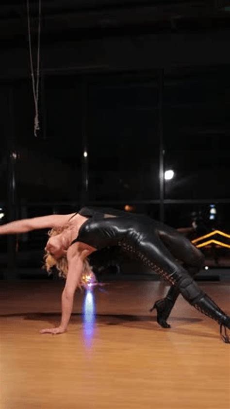 74 094 Sexy Women Strip Club Dances Stock Video Footage 4k And Hd Video Clips Shutterstock
