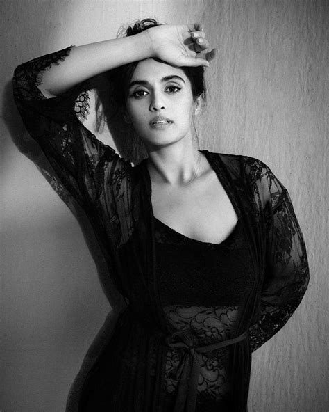 Divyansha Kaushik Look Will Make You Fall In Love Divyansha Kaushik