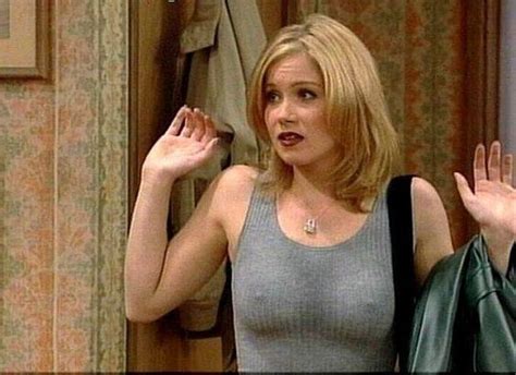 Christina Applegate împlineşte 50 De Ani Drama Prin Care Trece Kelly