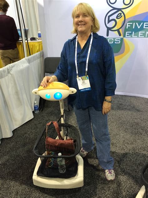 Budgee A Robot That Follows You And Carries All Of Your Stuff