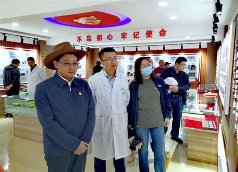 临沂援青开展传承红色基因 服务基础群众主题党日暨送医下乡活动 东村