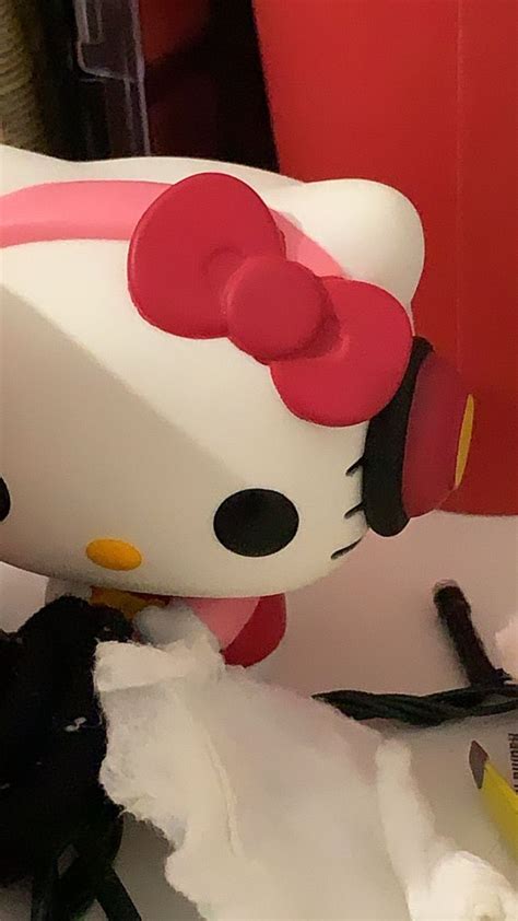 Пин от пользователя Jaleen на доске ♡︎ Bedroom Обои Hello Kitty Hello Kitty комнаты Шаблоны карт