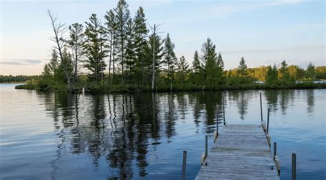 Secrets Of Minnesotas Floating Peat Bog Islands Touristsecrets