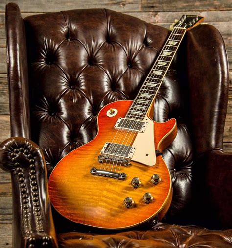Cool Gibson Les Paul Guitar