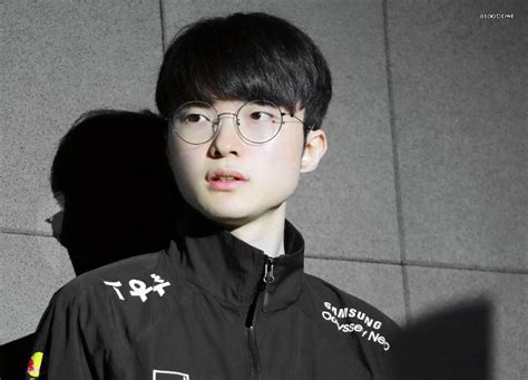 Pin By Pa Ta On Faker Lol Lee Sung League Of Legends