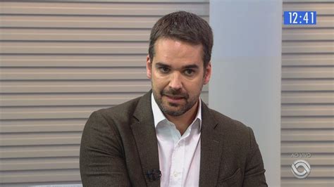 Eduardo Leite Candidato Ao Governo Do Rs é Entrevistado No Jornal Do