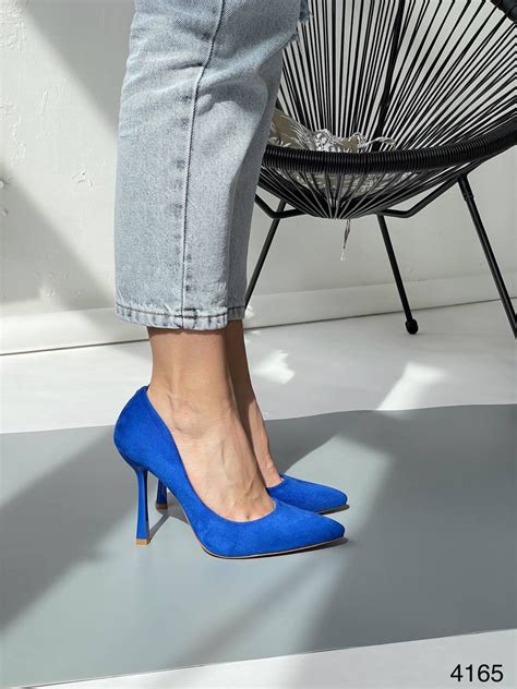 Купити Туфлі лодочки на каблуку сині електрик замшеві 36 37 38 39 40 ціна 1140 ₴ Prom Ua Id