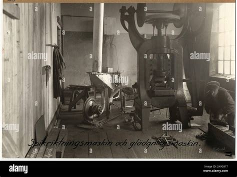 Nail Direction Machine And Annered Machine At The Rail Adjustment Plant