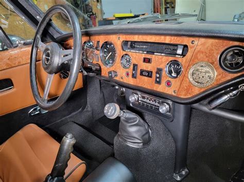 Cool Bluetooth Converted Radio Spitfire And Gt6 Forum The Triumph Experience