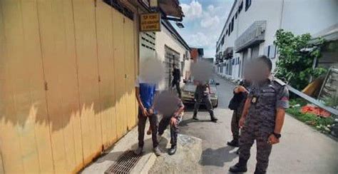 ကို ဝင္း ကို ဝင္း Added A New Photo