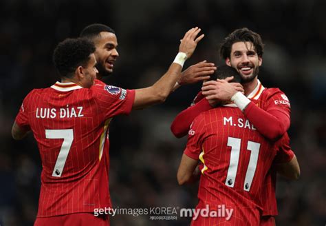 리버풀 토트넘 상대 6골 폭격에도 내부 불만…`경기 후 선수단 라커룸에 남았다` 마이데일리