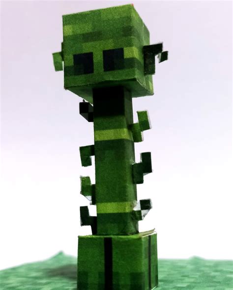 Pixel Papercraft Mini Bamboo Creeper 2 Versions