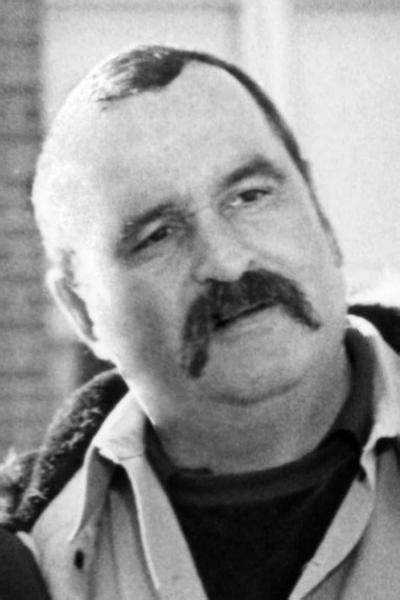 Stuart Rosenberg About Entertainmentie