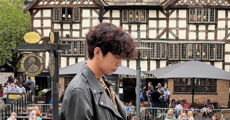 임영웅 가죽 재킷 입고 英 거리 활보완벽한 런던 보이 스타in★