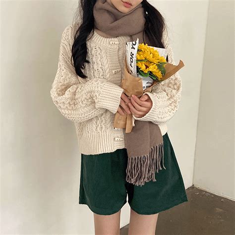 아름 루즈핏 떡볶이 꽈배기 울 니트 가디건 4color 러블리캐주얼데일리룩단추포인트룩크롭