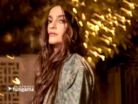 Sonam Kapoor Ahuja Wallpapers Sonam Kapoor Ahuja 3 42 Bollywood Hungama