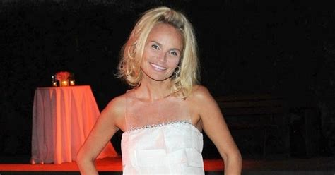 Celebrity Heights How Tall Are Celebrities Heights Of Celebrities How Tall Is Kristin Chenoweth