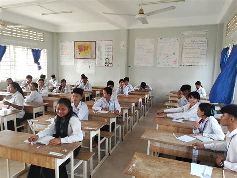 វិទ្យាល័យ ស្វាយចេក Added A New Photo វិទ្យាល័យ ស្វាយចេក