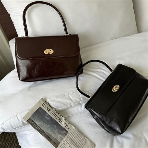 이프베이지 색상추가 당일출고 최저가 국산 라만 듀이 토트백 겸 크로스백 사각버클백 스퀘어레더 핸드가방 5 Color