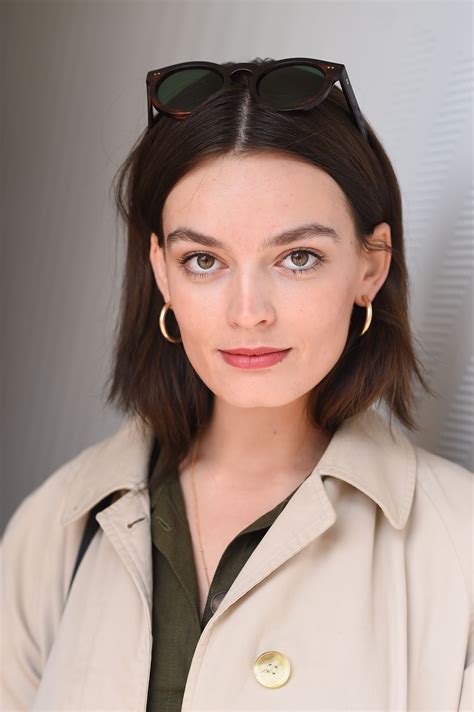 Hottest Female Celebrities Favorite Celebrities Celebs Dark Brown Hair Color Brown Brown