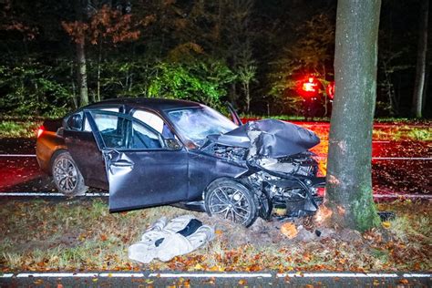 Twee Tieners Zwaargewond Bij Heftig Ongeluk Met Bmw Bij Apeldoorn