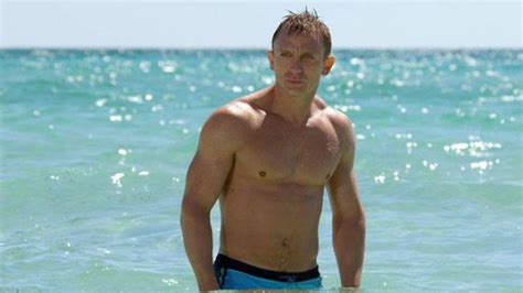 Даниел Крейг отказа 150 милиона долара за роля на Бонд Новинибг