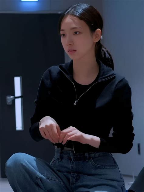 Pin Oleh Tuty Setiawati Di æspa Gaya Wanita Wajah Wanita