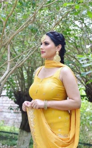 Raj Dhaliwal Ready Chudan Lai Rpunjabiactresses