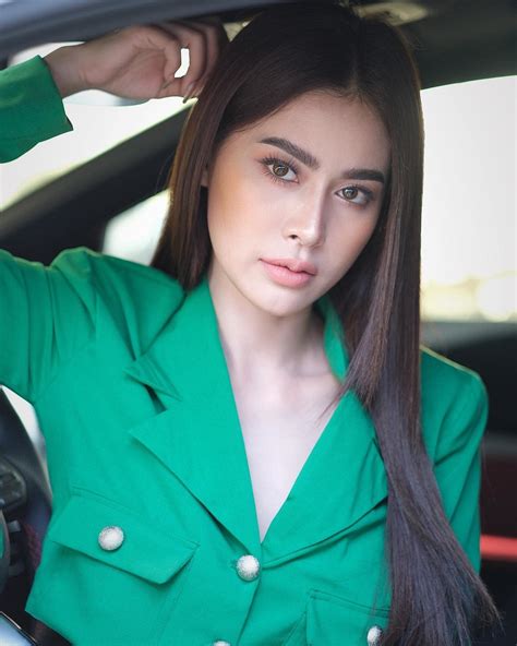 ស្មានតែបងប្អូន ស្ងាត់ៗតារាសម្តែង កញ្ញា ហ្វាហ្វា ជាមួយតារាចម្រៀង អ្នកនាង អេនជី